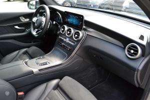 Grey Mercedes-Benz GLC 300 2020 in Vilnius, with an engine capacity of 1.99 L and mileage of 158 thousand km for 35000 €, photo 43 on AUTOMOTO.COM.LV