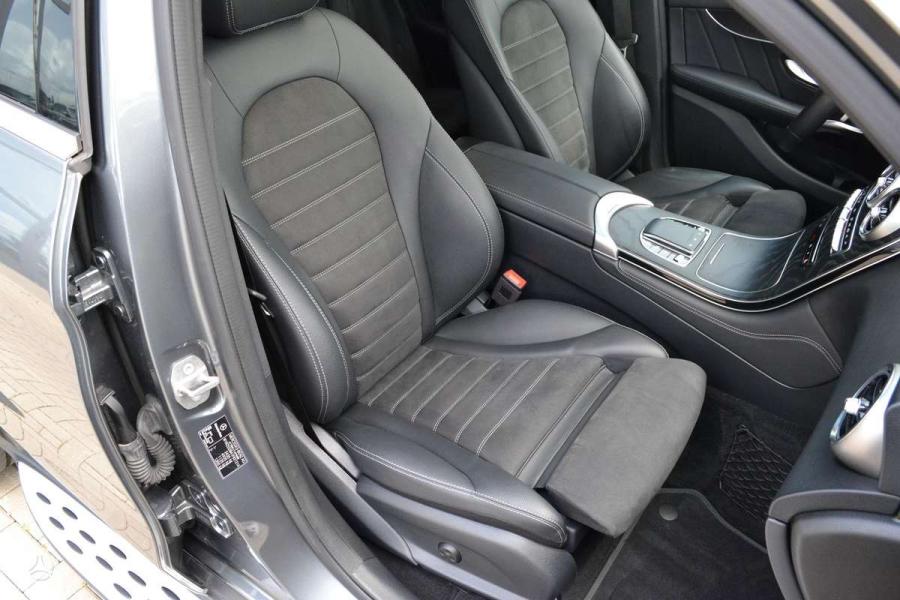 Grey Mercedes-Benz GLC 300 2020 in Vilnius, with an engine capacity of 1.99 L and mileage of 158 thousand km for 35000 €, photo 44 on AUTOMOTO.COM.LV