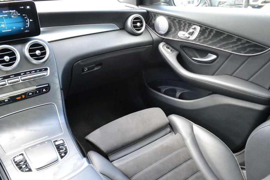 Grey Mercedes-Benz GLC 300 2020 in Vilnius, with an engine capacity of 1.99 L and mileage of 158 thousand km for 35000 €, photo 47 on AUTOMOTO.COM.LV