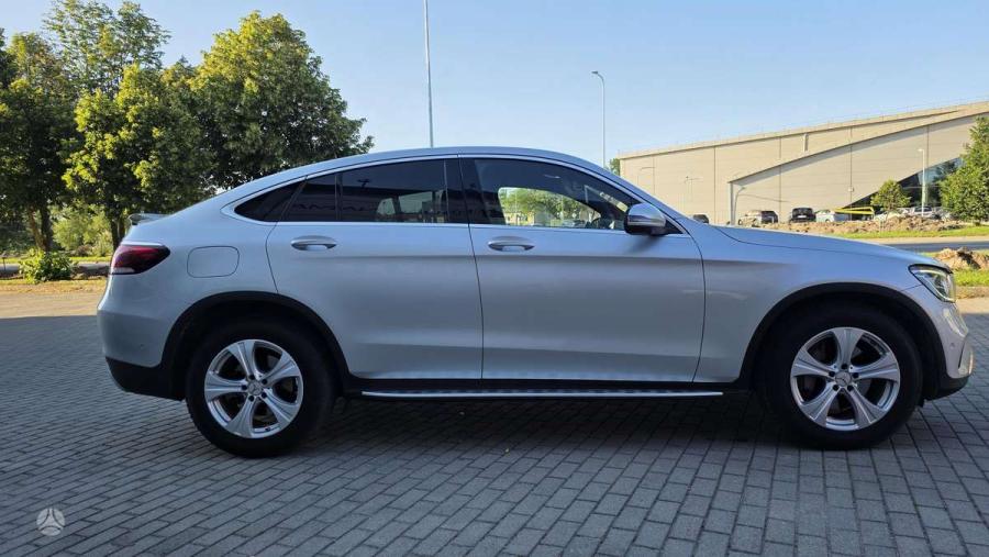 Pelēks Mercedes-Benz GLC 300 2020 Šauļi, ar dzinēja tilpumu 1.95 L un nobraukumu 205 tūkst. km par 33950 €, foto 7 vietnē AUTOMOTO.COM.LV