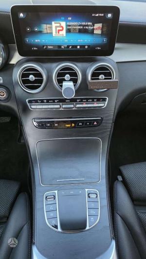 Pelēks Mercedes-Benz GLC 300 2020 Šauļi, ar dzinēja tilpumu 1.95 L un nobraukumu 205 tūkst. km par 33950 €, foto 25 vietnē AUTOMOTO.COM.LV