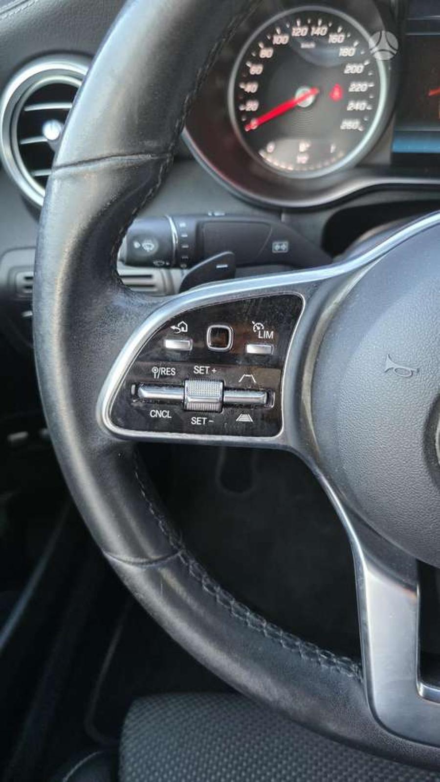 Pelēks Mercedes-Benz GLC 300 2020 Šauļi, ar dzinēja tilpumu 1.95 L un nobraukumu 205 tūkst. km par 33950 €, foto 29 vietnē AUTOMOTO.COM.LV