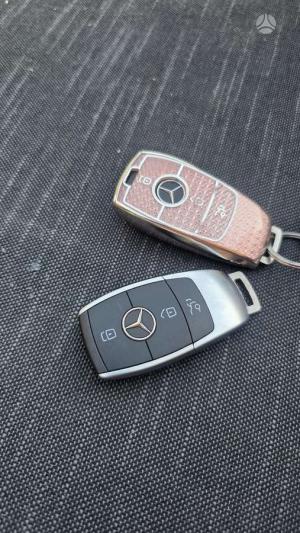 Pelēks Mercedes-Benz GLC 300 2020 Šauļi, ar dzinēja tilpumu 1.95 L un nobraukumu 205 tūkst. km par 33950 €, foto 59 vietnē AUTOMOTO.COM.LV
