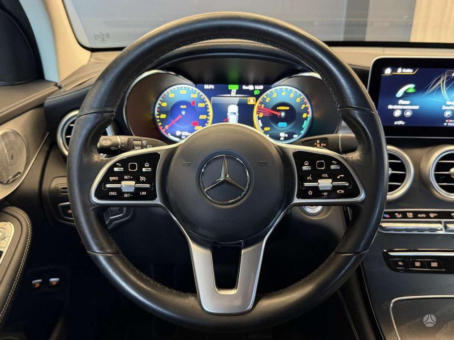 Pelēks Mercedes-Benz GLC 300 2020 Kauņa, ar dzinēja tilpumu 1.99 L un nobraukumu 132 tūkst. km par 31490 €, foto 15 vietnē AUTOMOTO.COM.LV