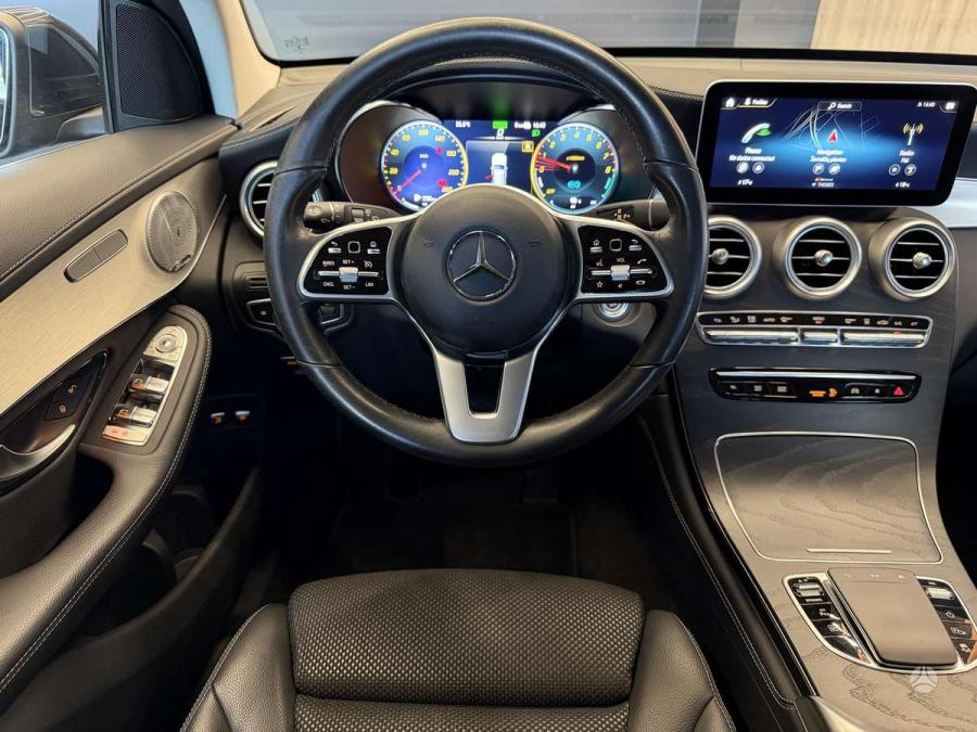Pelēks Mercedes-Benz GLC 300 2020 Kauņa, ar dzinēja tilpumu 1.99 L un nobraukumu 132 tūkst. km par 31490 €, foto 16 vietnē AUTOMOTO.COM.LV