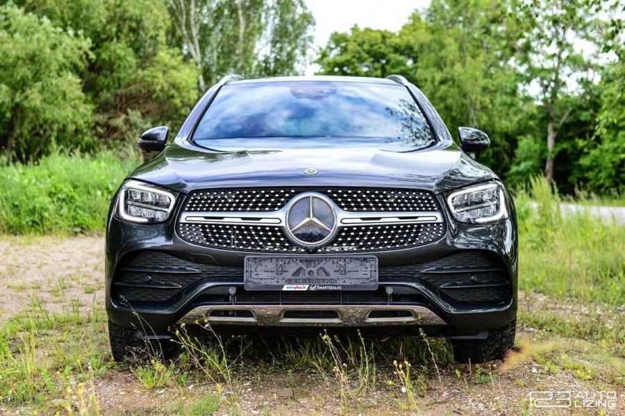 Серый Мерседес GLC 300 2020 в Кретинга, объемом двигателя 2.00 л и пробегом 45 тыс. км за 35500 €, фото 6 на AUTOMOTO.COM.LV