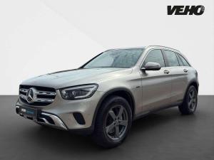 Pelēks Mercedes-Benz GLC 300 2020 Viļņa, ar dzinēja tilpumu 1.99 L un nobraukumu 127 tūkst. km par 30900 €, foto  vietnē AUTOMOTO.COM.LV