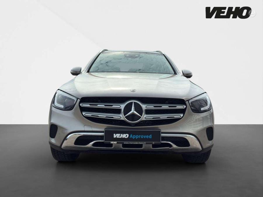 Pelēks Mercedes-Benz GLC 300 2020 Viļņa, ar dzinēja tilpumu 1.99 L un nobraukumu 127 tūkst. km par 30900 €, foto 9 vietnē AUTOMOTO.COM.LV