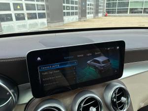 Pelēks Mercedes-Benz GLC 300 2020 Viļņa, ar dzinēja tilpumu 1.99 L un nobraukumu 127 tūkst. km par 30900 €, foto 18 vietnē AUTOMOTO.COM.LV