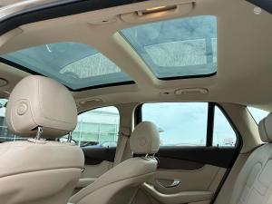 Pelēks Mercedes-Benz GLC 300 2020 Viļņa, ar dzinēja tilpumu 1.99 L un nobraukumu 127 tūkst. km par 30900 €, foto 24 vietnē AUTOMOTO.COM.LV