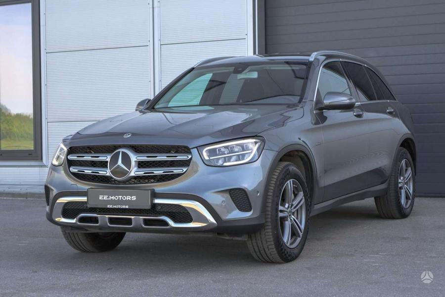 Серый Мерседес GLC 300 2020 в Каунас, объемом двигателя 1.99 л и пробегом 157 тыс. км за 27999 €, фото 7 на AUTOMOTO.COM.LV