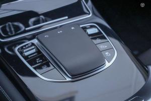 Серый Мерседес GLC 300 2020 в Каунас, объемом двигателя 1.99 л и пробегом 157 тыс. км за 27999 €, фото 34 на AUTOMOTO.COM.LV