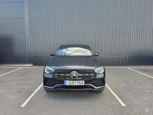 Grey Mercedes-Benz GLC 300 2020 in Kaunas, with an engine capacity of 1.95 L and mileage of 145 thousand km for 25400 €, photo 3 on AUTOMOTO.COM.LV
