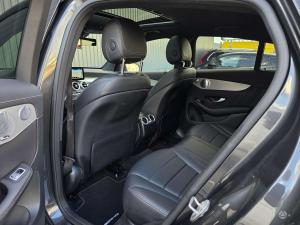Grey Mercedes-Benz GLC 300 2020 in Kaunas, with an engine capacity of 1.95 L and mileage of 145 thousand km for 25400 €, photo 29 on AUTOMOTO.COM.LV