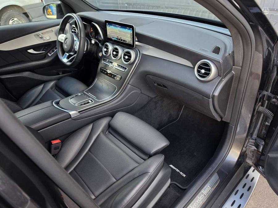 Grey Mercedes-Benz GLC 300 2020 in Kaunas, with an engine capacity of 1.95 L and mileage of 145 thousand km for 25400 €, photo 34 on AUTOMOTO.COM.LV