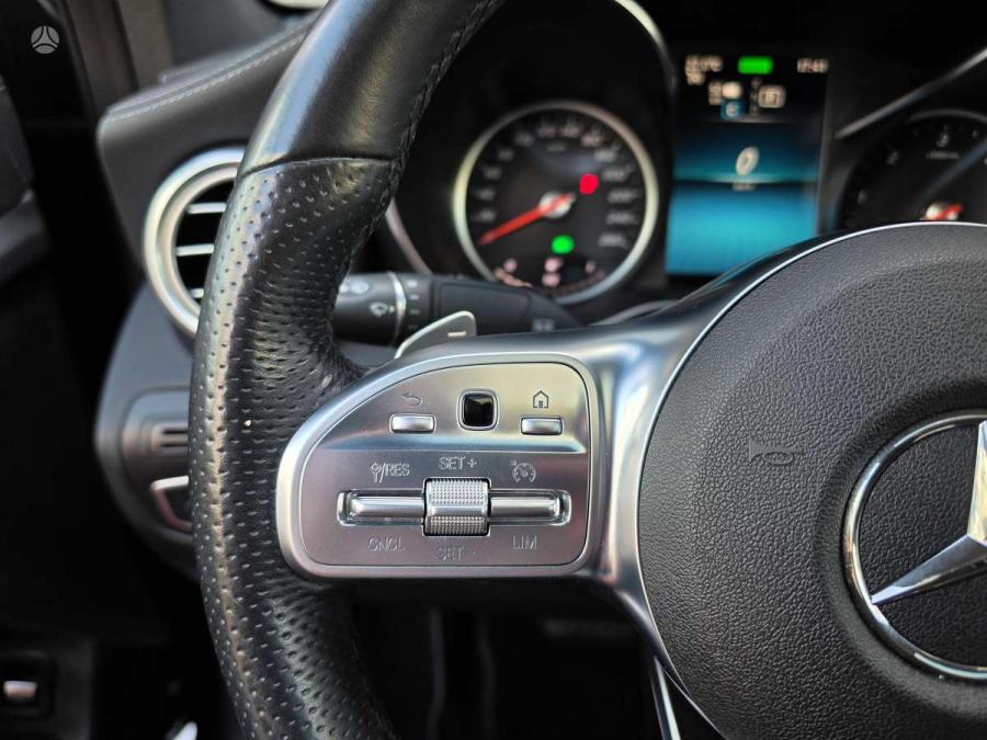 Grey Mercedes-Benz GLC 300 2020 in Kaunas, with an engine capacity of 1.95 L and mileage of 145 thousand km for 25400 €, photo 38 on AUTOMOTO.COM.LV