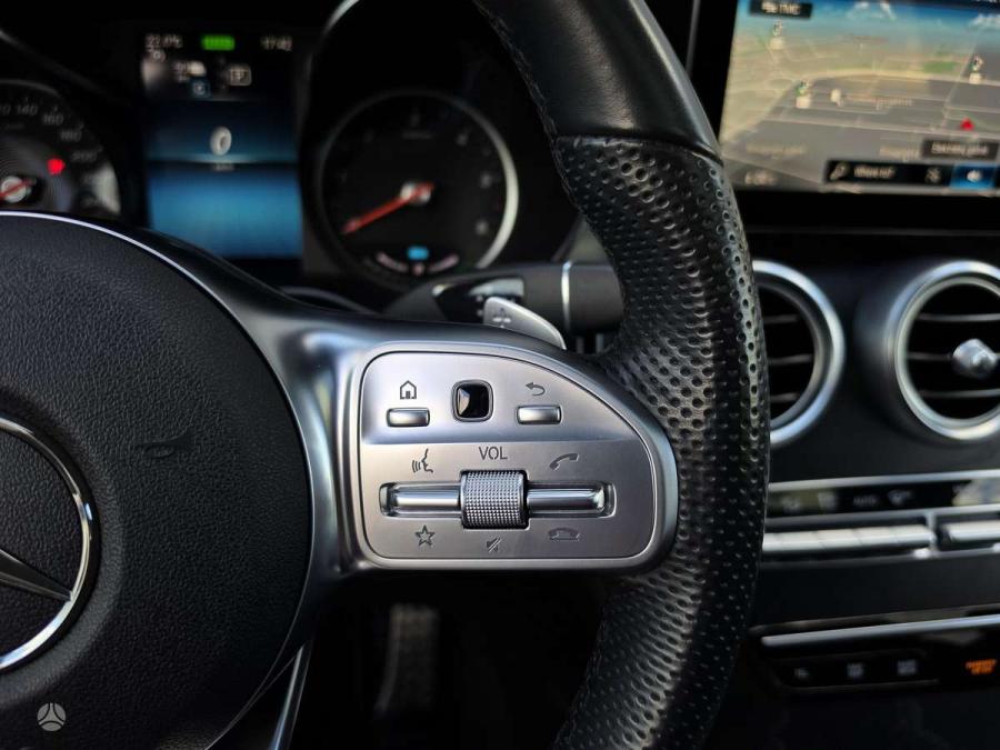 Grey Mercedes-Benz GLC 300 2020 in Kaunas, with an engine capacity of 1.95 L and mileage of 145 thousand km for 25400 €, photo 39 on AUTOMOTO.COM.LV