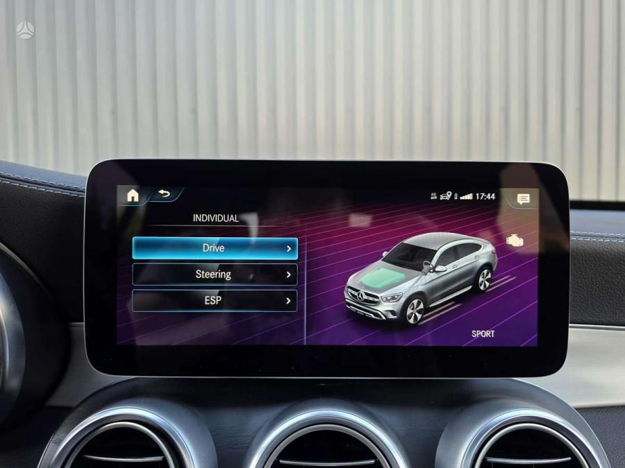 Grey Mercedes-Benz GLC 300 2020 in Kaunas, with an engine capacity of 1.95 L and mileage of 145 thousand km for 25400 €, photo 51 on AUTOMOTO.COM.LV
