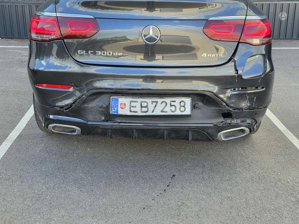 Pelēks Mercedes-Benz GLC 300 2020 Kauņa, ar dzinēja tilpumu 1.95 L un nobraukumu 145 tūkst. km par 25400 €, foto 11 vietnē AUTOMOTO.COM.LV