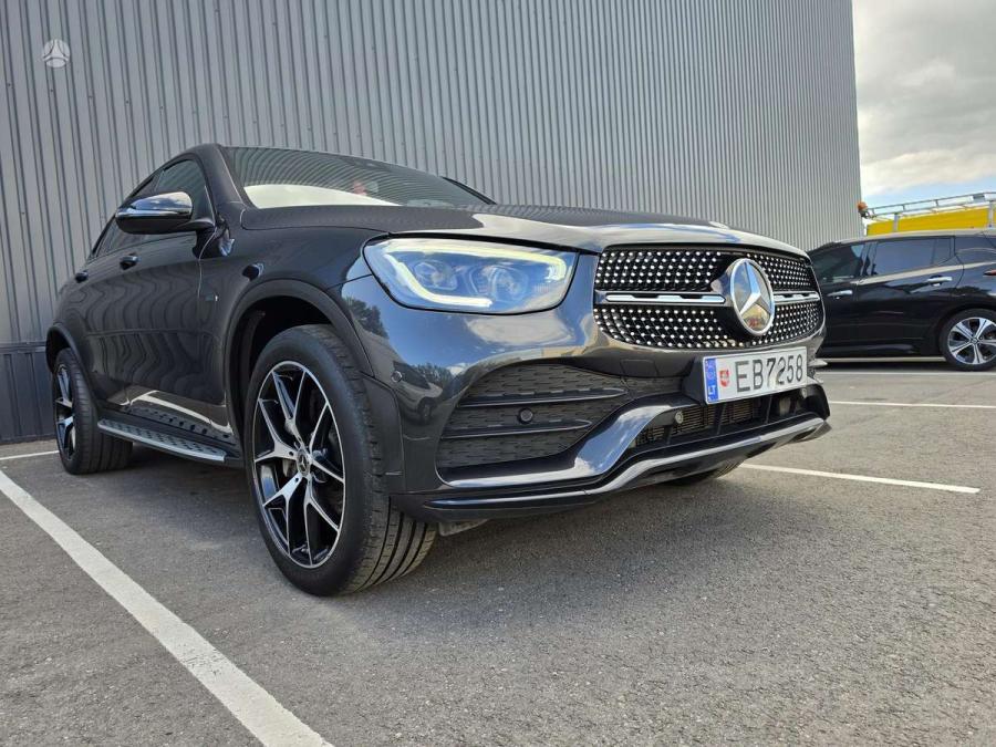 Pelēks Mercedes-Benz GLC 300 2020 Kauņa, ar dzinēja tilpumu 1.95 L un nobraukumu 145 tūkst. km par 25400 €, foto 14 vietnē AUTOMOTO.COM.LV
