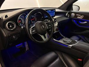 Серый Мерседес GLC 300 2020 в Мариямполе, объемом двигателя 1.99 л и пробегом 73 тыс. км за 28950 €, фото 3 на AUTOMOTO.COM.LV