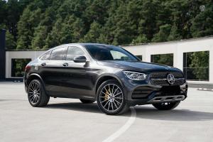 Grey Mercedes-Benz GLC 300 2020 in Vilnius, with an engine capacity of 1.99 L and mileage of 124 thousand km for 30900 €, photo 3 on AUTOMOTO.COM.LV