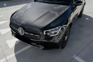 Grey Mercedes-Benz GLC 300 2020 in Vilnius, with an engine capacity of 1.99 L and mileage of 124 thousand km for 30900 €, photo 12 on AUTOMOTO.COM.LV