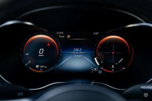 Grey Mercedes-Benz GLC 300 2020 in Vilnius, with an engine capacity of 1.99 L and mileage of 124 thousand km for 30900 €, photo 45 on AUTOMOTO.COM.LV