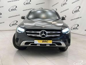 Pelēks Mercedes-Benz GLC 300 2020 Viļņa, ar dzinēja tilpumu 1.99 L un nobraukumu 131 tūkst. km par 29500 €, foto 24 vietnē AUTOMOTO.COM.LV