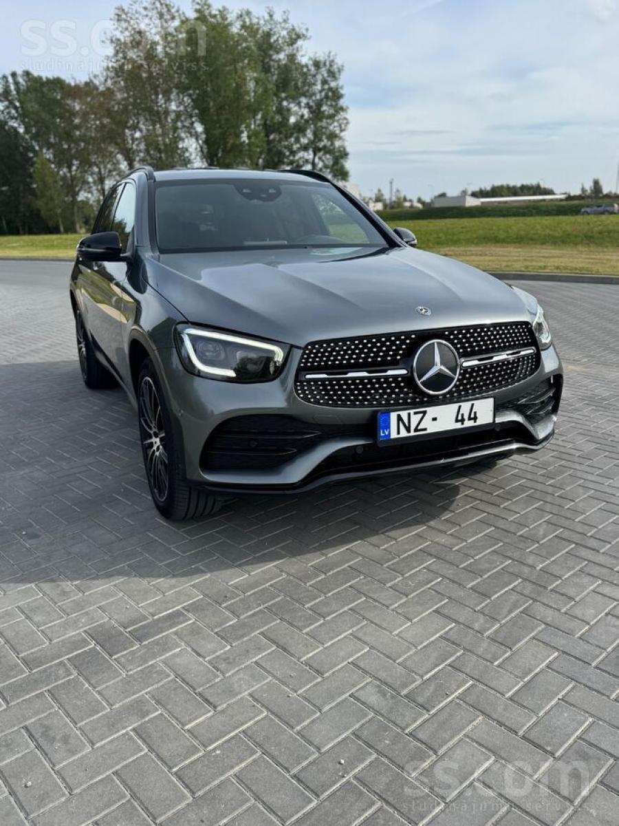 Grey Mercedes-Benz GLC 300 2020 in Kuldiga, with an engine capacity of 2.00 L and mileage of 146 thousand km for 32500 €, photo 11 on AUTOMOTO.COM.LV
