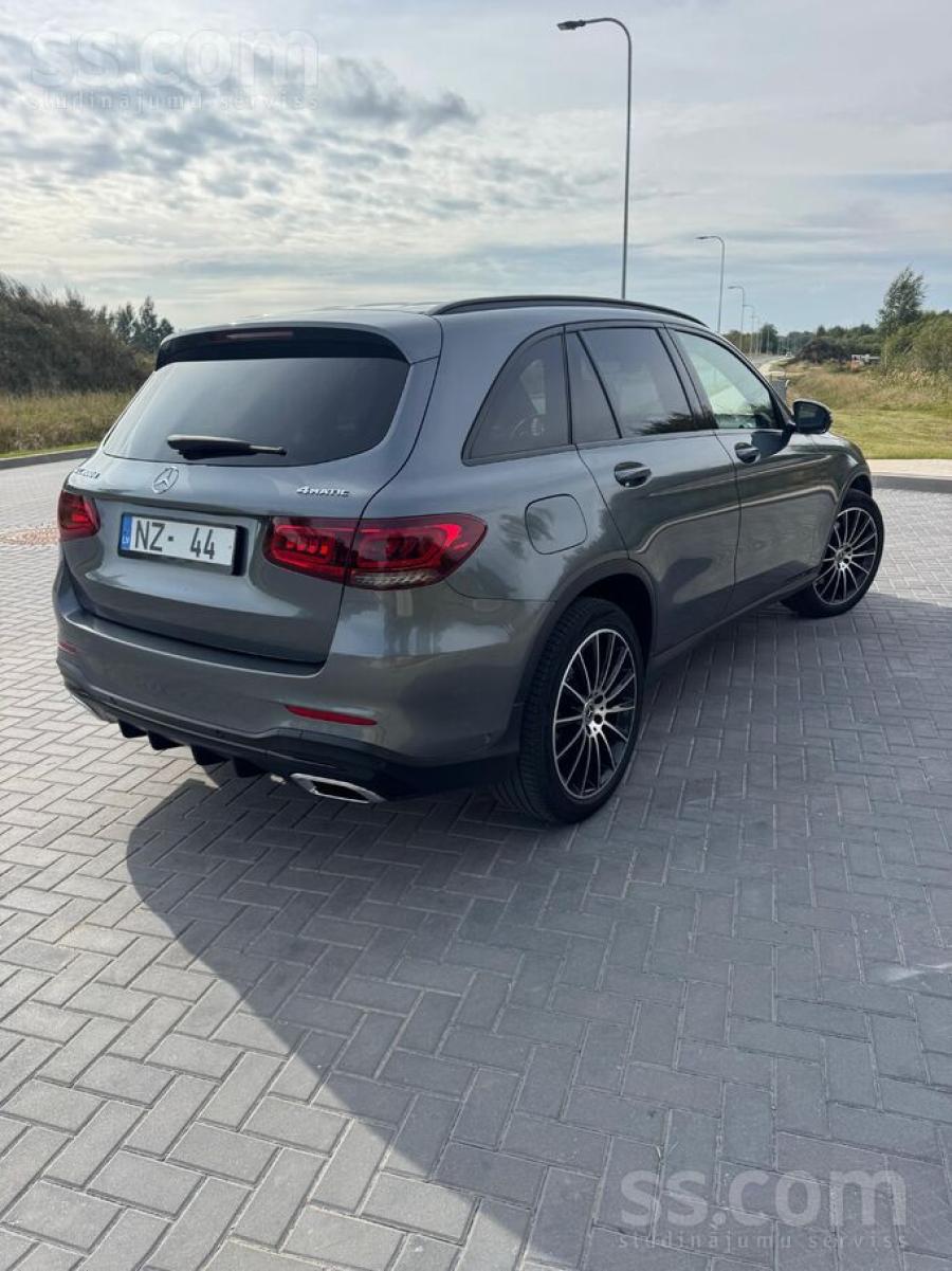 Grey Mercedes-Benz GLC 300 2020 in Kuldiga, with an engine capacity of 2.00 L and mileage of 146 thousand km for 32500 €, photo 12 on AUTOMOTO.COM.LV