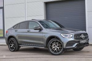 Pelēks Mercedes-Benz GLC 300 2020 Kauņa, ar dzinēja tilpumu 1.95 L un nobraukumu 142 tūkst. km par 34999 €, foto  vietnē AUTOMOTO.COM.LV