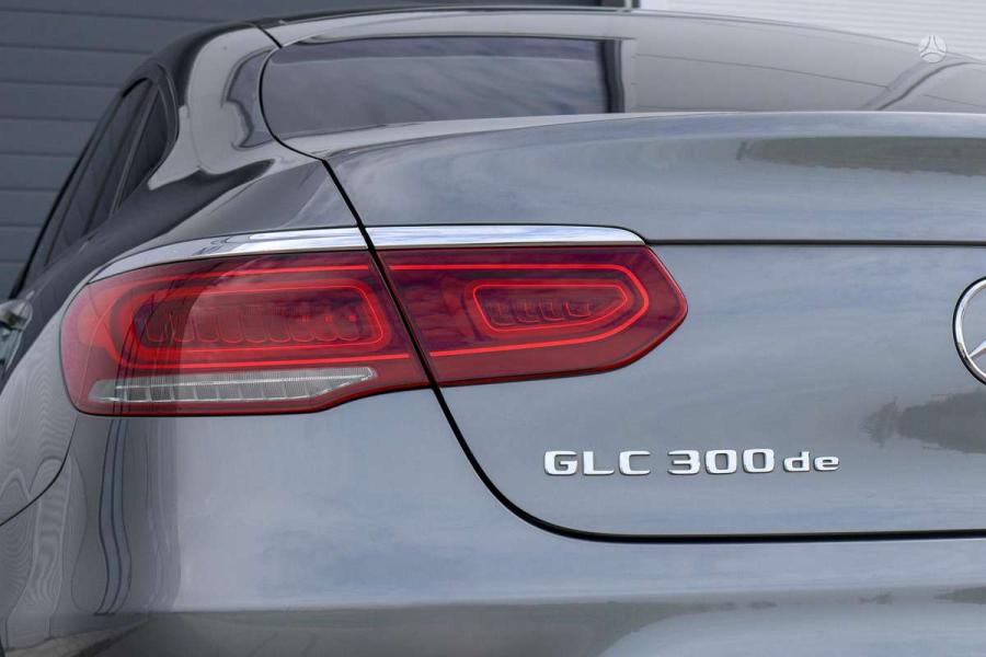 Серый Мерседес GLC 300 2020 в Каунас, объемом двигателя 1.95 л и пробегом 142 тыс. км за 34999 €, фото 17 на AUTOMOTO.COM.LV