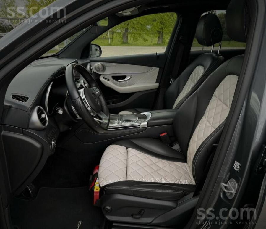 Grey Mercedes-Benz GLC 300 2021 in Vilnius, with an engine capacity of 2.00 L and mileage of 169 thousand km for 35999 €, photo 10 on AUTOMOTO.COM.LV
