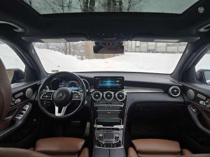 Grey Mercedes-Benz GLC 300 2021 in Vilnius, with an engine capacity of 2.00 L and mileage of 81 thousand km for 31900 €, photo 8 on AUTOMOTO.COM.LV