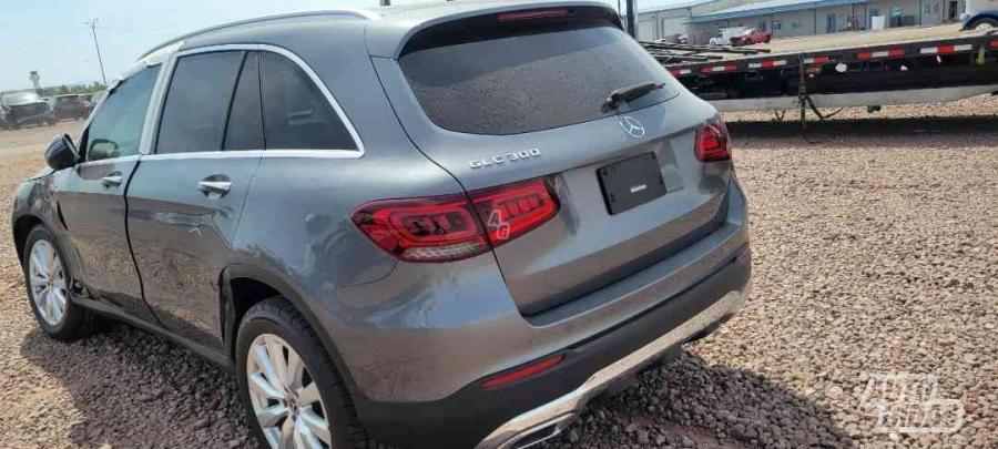 Pelēks Mercedes-Benz GLC 300 2021 Tauragė, ar dzinēja tilpumu 2.00 L un nobraukumu 123 tūkst. km par 14750 €, foto 9 vietnē AUTOMOTO.COM.LV
