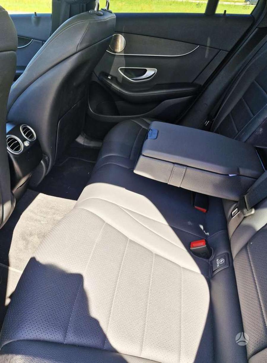 Pelēks Mercedes-Benz GLC 300 2021 Kauņa, ar dzinēja tilpumu 1.99 L un nobraukumu 92 tūkst. km par 29500 €, foto 11 vietnē AUTOMOTO.COM.LV