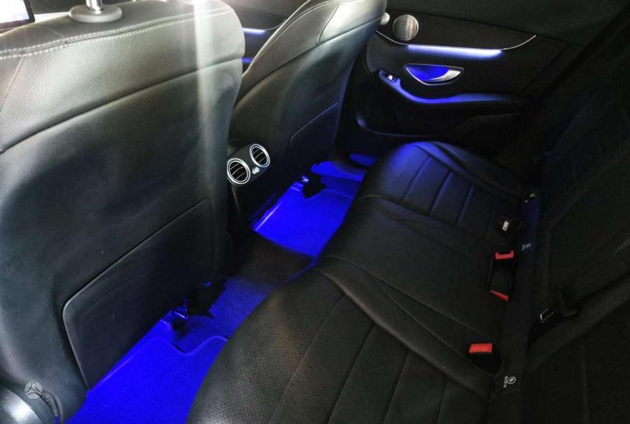 Pelēks Mercedes-Benz GLC 300 2021 Kauņa, ar dzinēja tilpumu 1.99 L un nobraukumu 92 tūkst. km par 29500 €, foto 24 vietnē AUTOMOTO.COM.LV