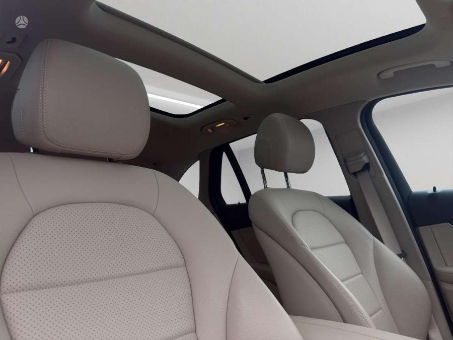 Grey Mercedes-Benz GLC 300 2021 in Kaunas, with an engine capacity of 2.00 L and mileage of 50 thousand km for 34399 €, photo 10 on AUTOMOTO.COM.LV