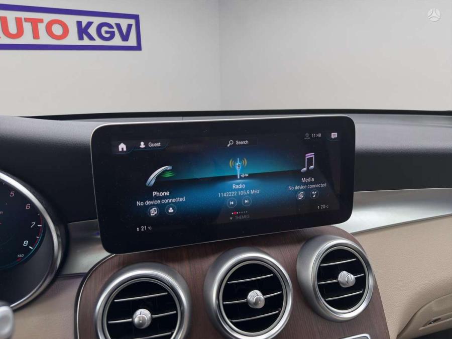 Grey Mercedes-Benz GLC 300 2021 in Kaunas, with an engine capacity of 2.00 L and mileage of 50 thousand km for 34399 €, photo 18 on AUTOMOTO.COM.LV
