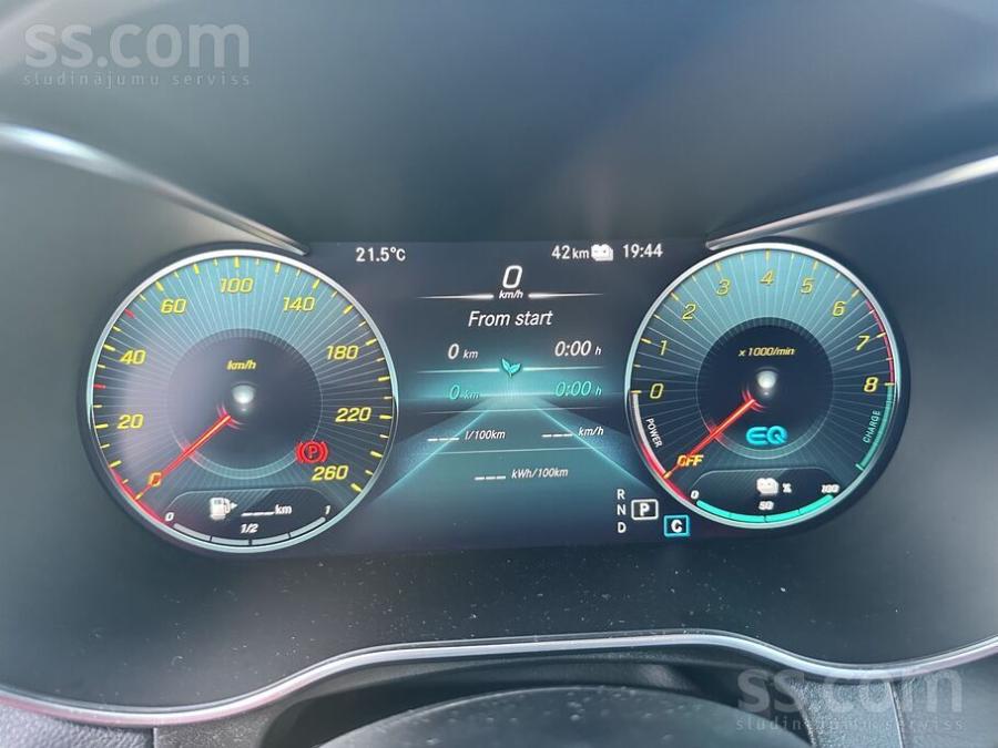 Grey Mercedes-Benz GLC 300 2021 in Cesis, with an engine capacity of 2.00 L and mileage of 93 thousand km for 33500 €, photo 12 on AUTOMOTO.COM.LV