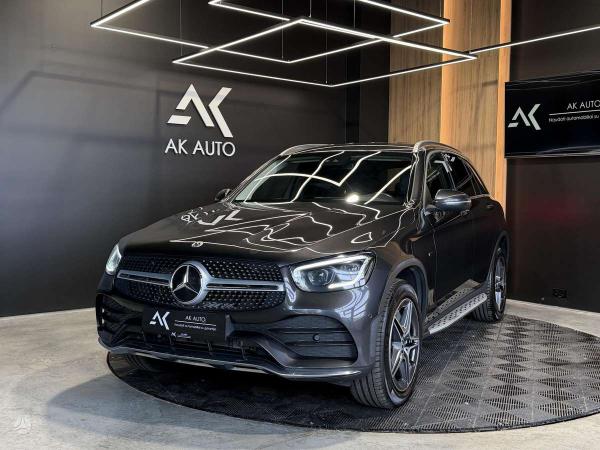 Grey Mercedes-Benz GLC 300 2021 in Kaunas, with an engine capacity of 1.99 L and mileage of 157 thousand km for 30990 €, photo 5 on AUTOMOTO.COM.LV