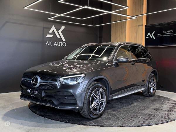 Grey Mercedes-Benz GLC 300 2021 in Kaunas, with an engine capacity of 1.99 L and mileage of 157 thousand km for 30990 €, photo 6 on AUTOMOTO.COM.LV