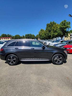 Grey Mercedes-Benz GLC 300 2021 in Silale, with an engine capacity of 2.00 L and mileage of 89 thousand km for 27500 €, photo 4 on AUTOMOTO.COM.LV