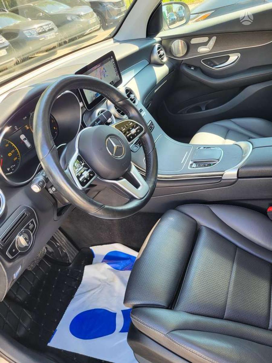 Grey Mercedes-Benz GLC 300 2021 in Silale, with an engine capacity of 2.00 L and mileage of 89 thousand km for 27500 €, photo 17 on AUTOMOTO.COM.LV