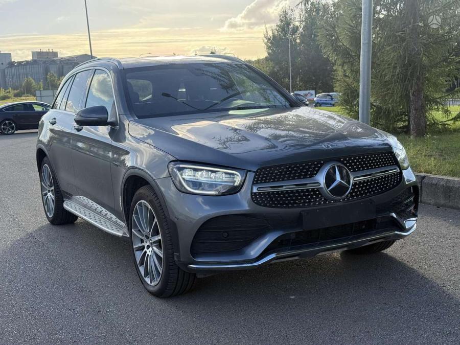 Pelēks Mercedes-Benz GLC 300 2021 Panevēža, ar dzinēja tilpumu 1.95 L un nobraukumu 119 tūkst. km par 26900 €, foto 8 vietnē AUTOMOTO.COM.LV