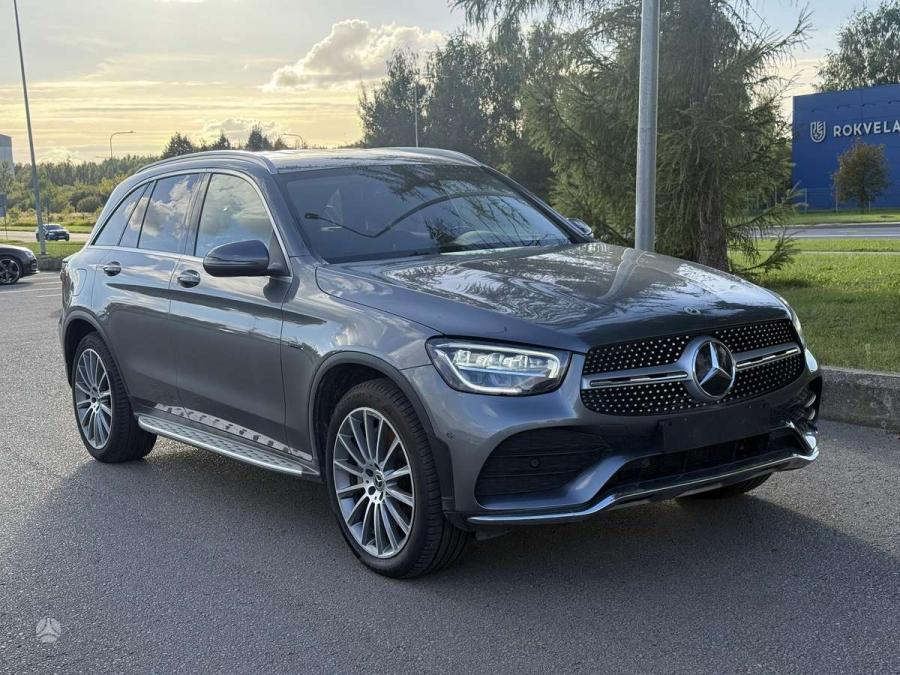 Pelēks Mercedes-Benz GLC 300 2021 Panevēža, ar dzinēja tilpumu 1.95 L un nobraukumu 119 tūkst. km par 26900 €, foto 9 vietnē AUTOMOTO.COM.LV