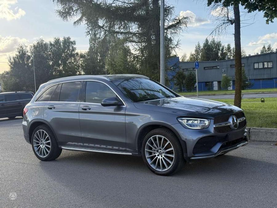 Pelēks Mercedes-Benz GLC 300 2021 Panevēža, ar dzinēja tilpumu 1.95 L un nobraukumu 119 tūkst. km par 26900 €, foto 10 vietnē AUTOMOTO.COM.LV