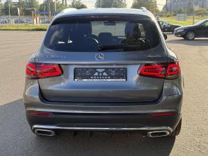 Pelēks Mercedes-Benz GLC 300 2021 Panevēža, ar dzinēja tilpumu 1.95 L un nobraukumu 119 tūkst. km par 26900 €, foto 19 vietnē AUTOMOTO.COM.LV