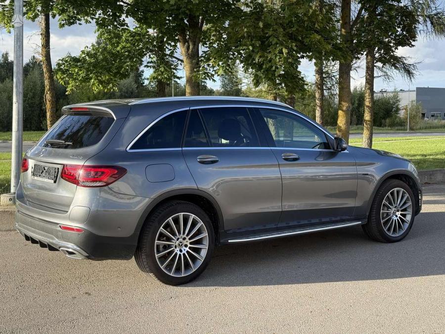 Pelēks Mercedes-Benz GLC 300 2021 Panevēža, ar dzinēja tilpumu 1.95 L un nobraukumu 119 tūkst. km par 26900 €, foto 22 vietnē AUTOMOTO.COM.LV